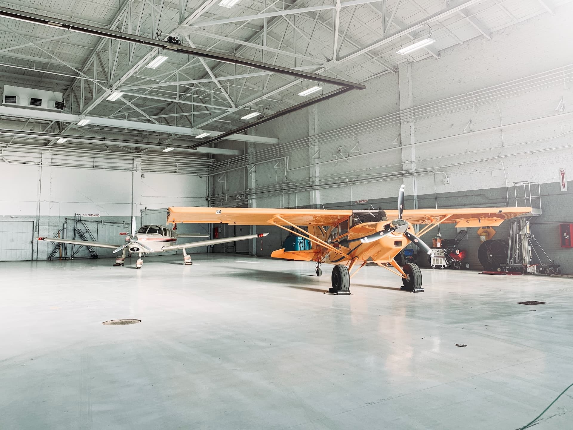 Optimizing Hangar Space: Innovative Aircraft Storage Solutions - groenbros